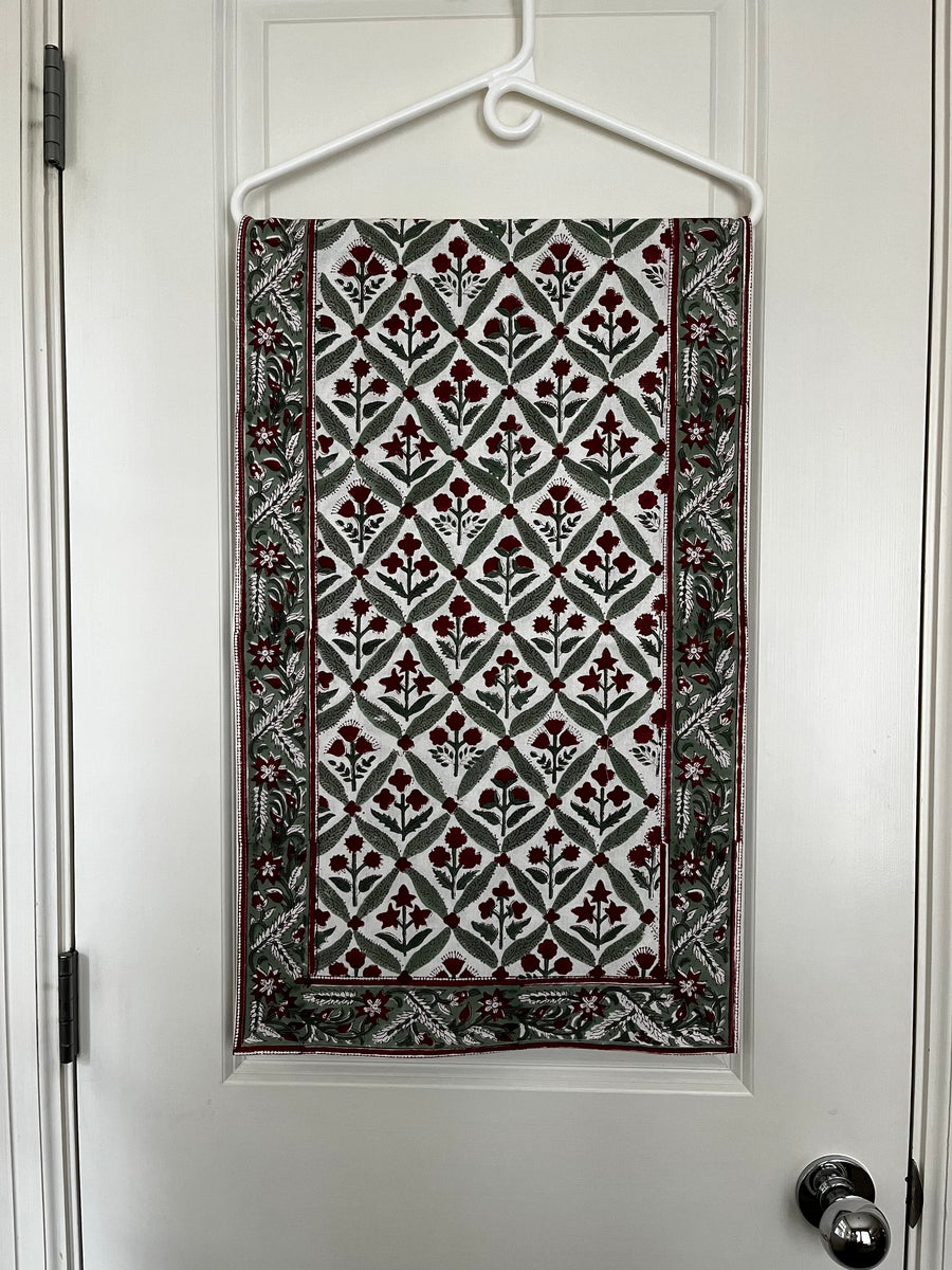 Chiasmic Bordeaux – Tabletop Shop (TTS)